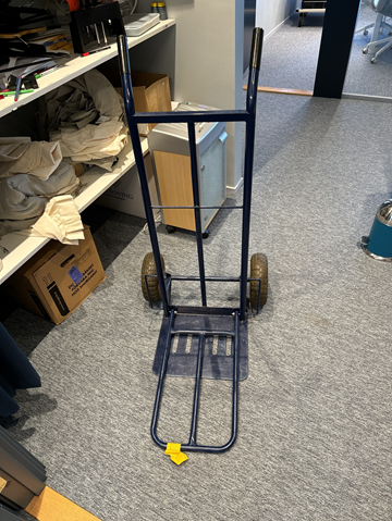 Pirra (87988) via konkursauktion - Budi Auktioner